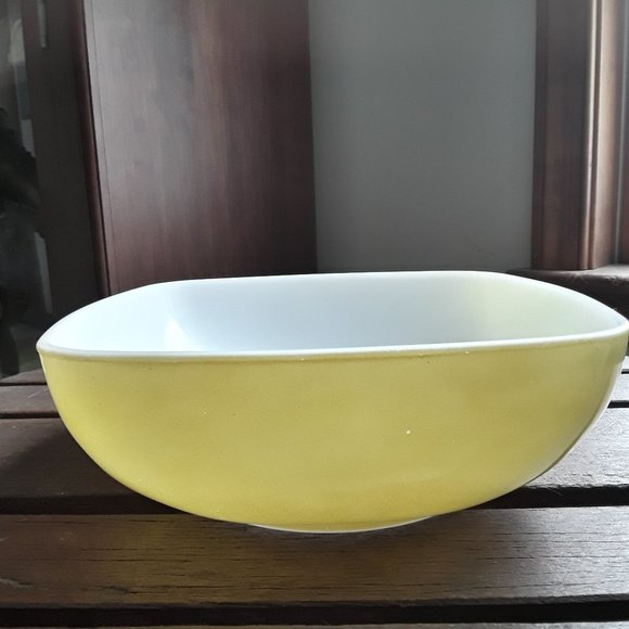 Pyrex | Kitchen | Vintage Pyrex Square Mixing Bowl | Poshmark